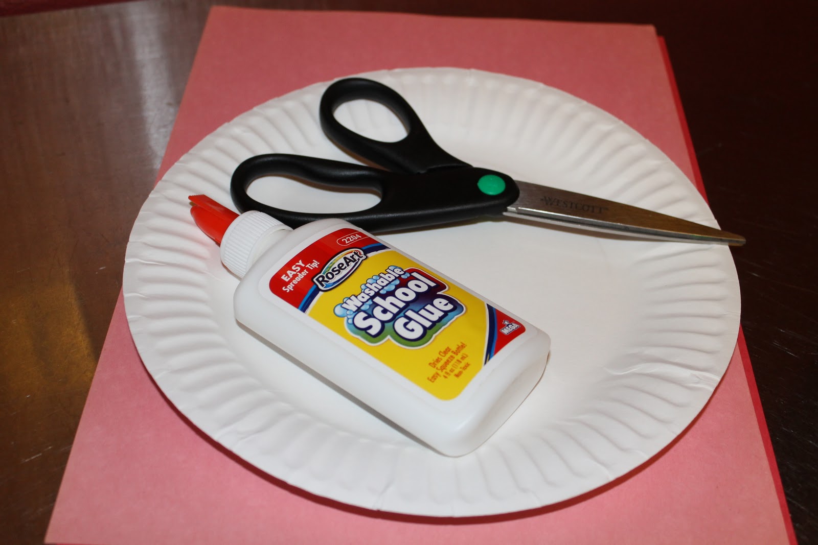 Play For a Day: Paper Plate Heart