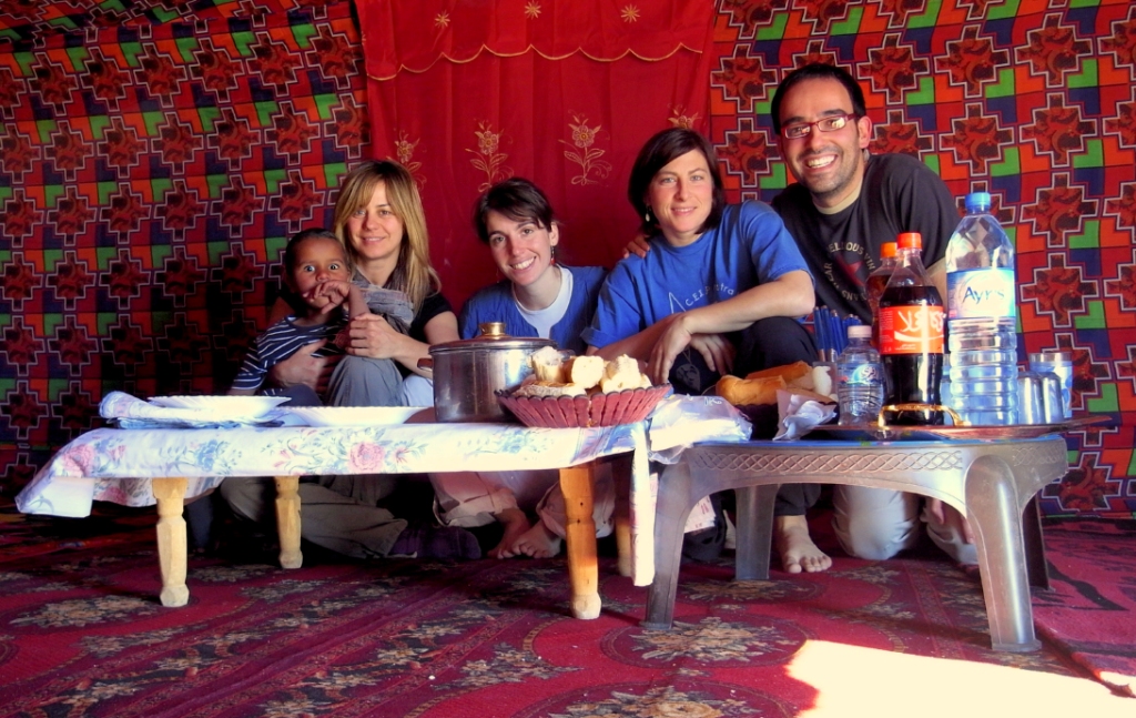 Llegada al campo de refugiados de Auserd, Sáhara ~ Quaderns de bitàcola