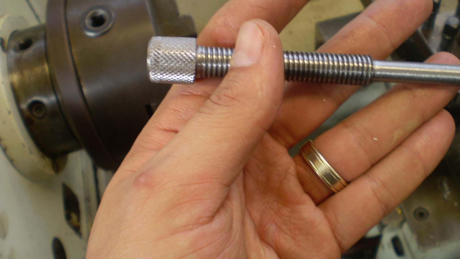 How To Use A Piston Stop Tool