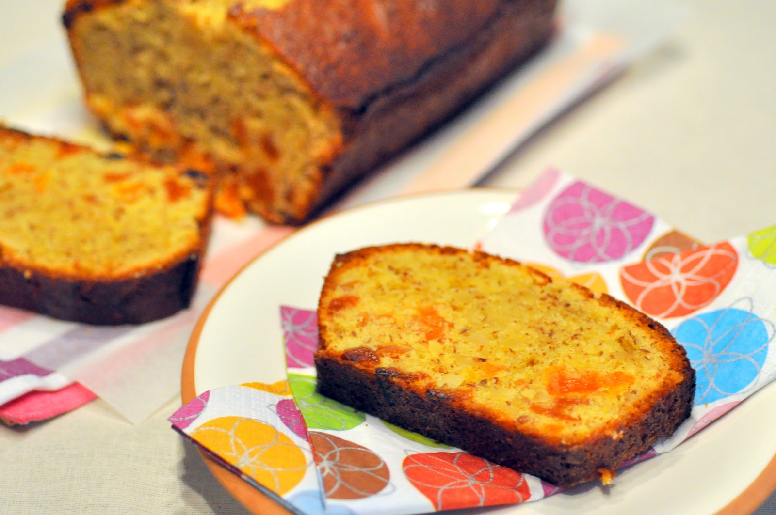 Handsindough: Cake de almendra y orejones de albaricoque