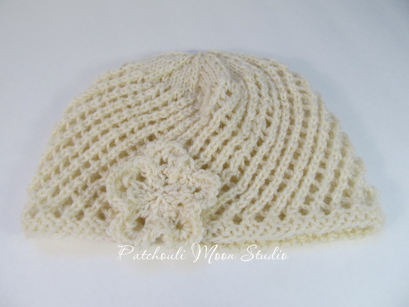 Patchouli Moon Studio: Knit Baby Hats For Charity