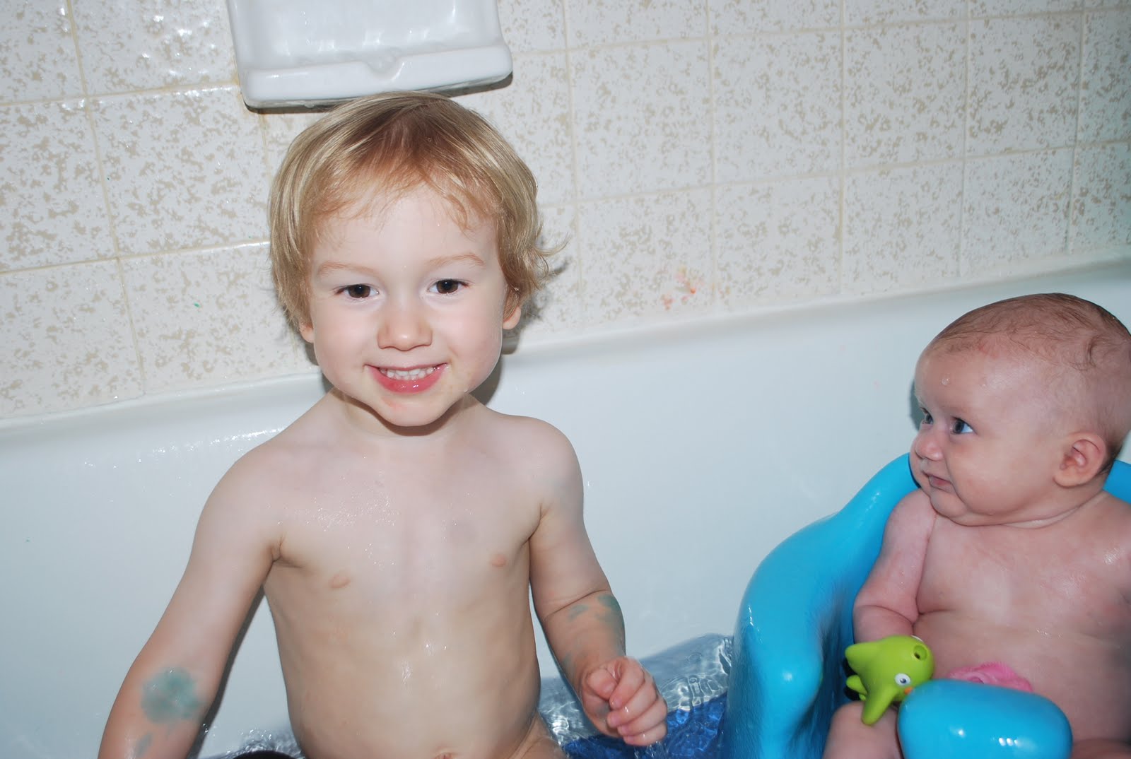 WorldO'McCord: bath time with 2 kids and 1 parent.