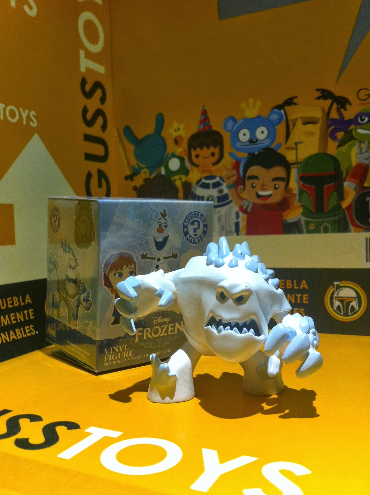 GUSSTOYS: FUNKO MYSTERY MINIS - FROZEN SERIES - MARSHMALLOW SNOW ...