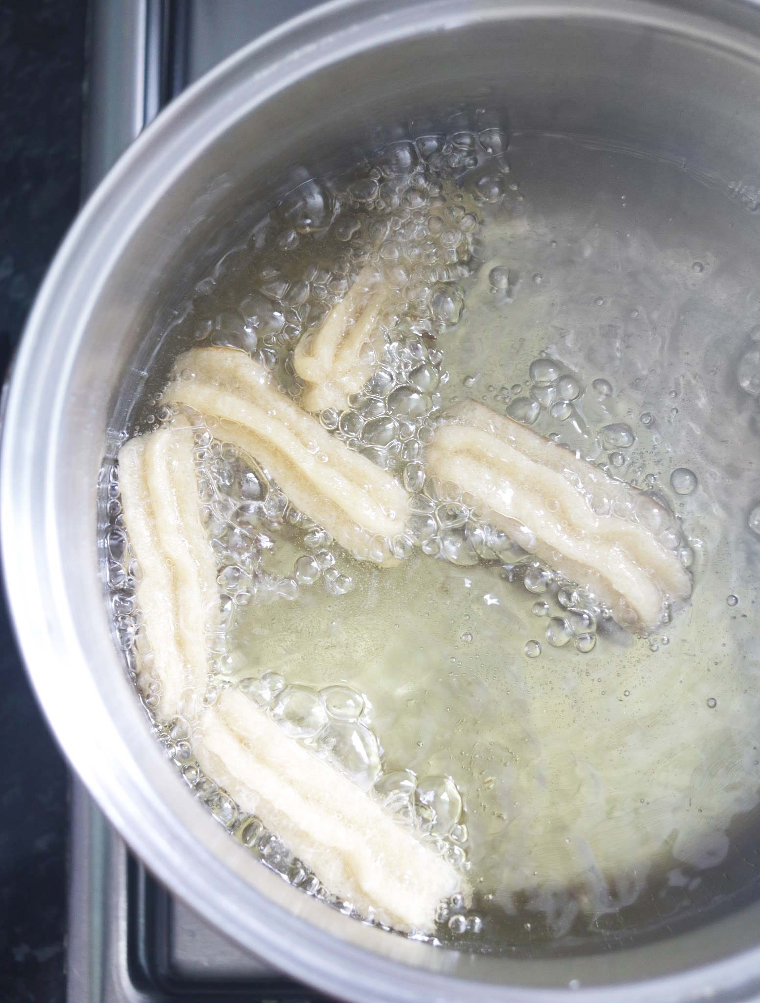 Cinnamon churros with a vegan chocolate ganache - The Little Blog Of Vegan