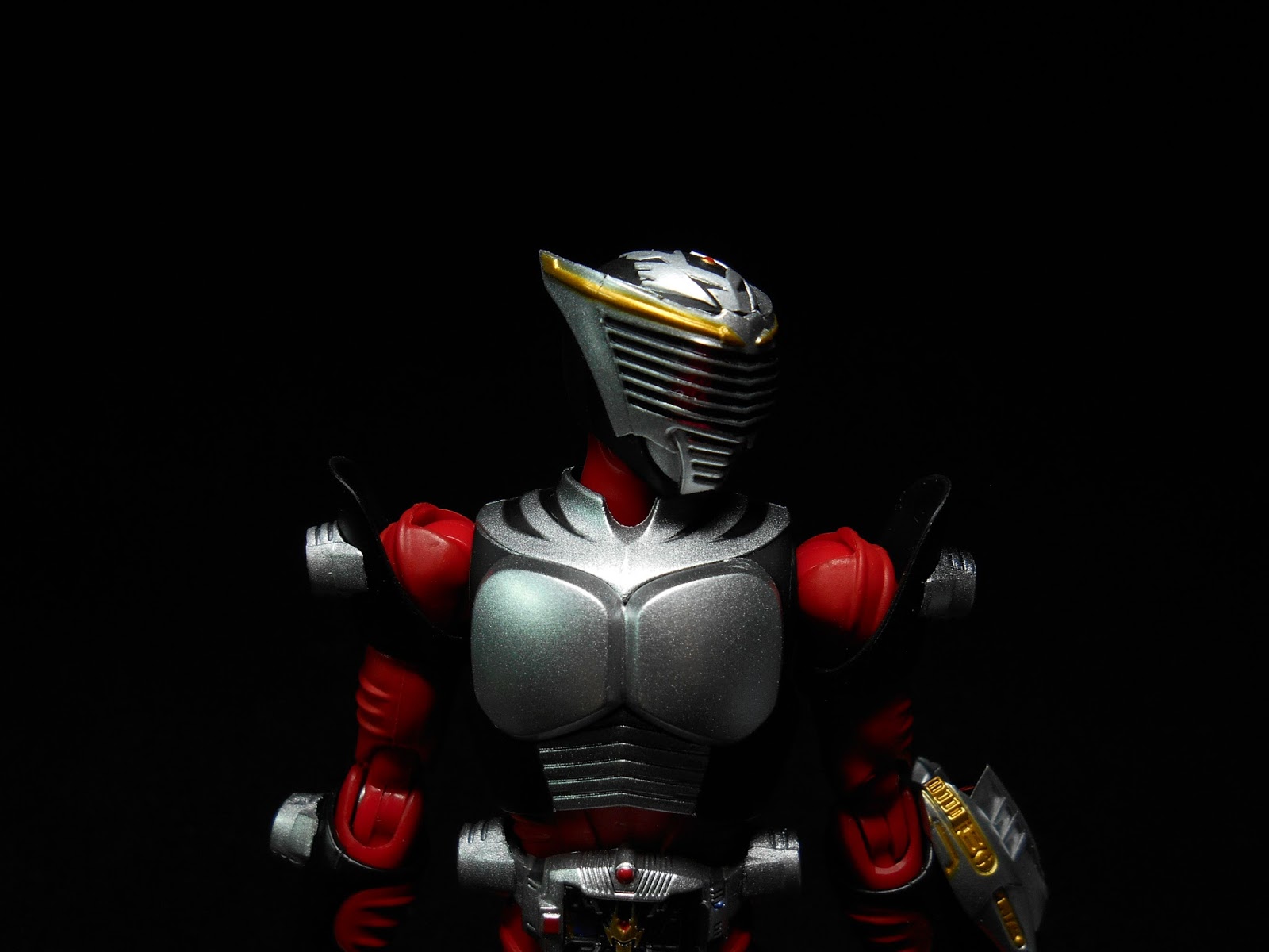 Review: S.H.Figuarts Kamen Rider Ryuki & Dragreder | Night's Corner