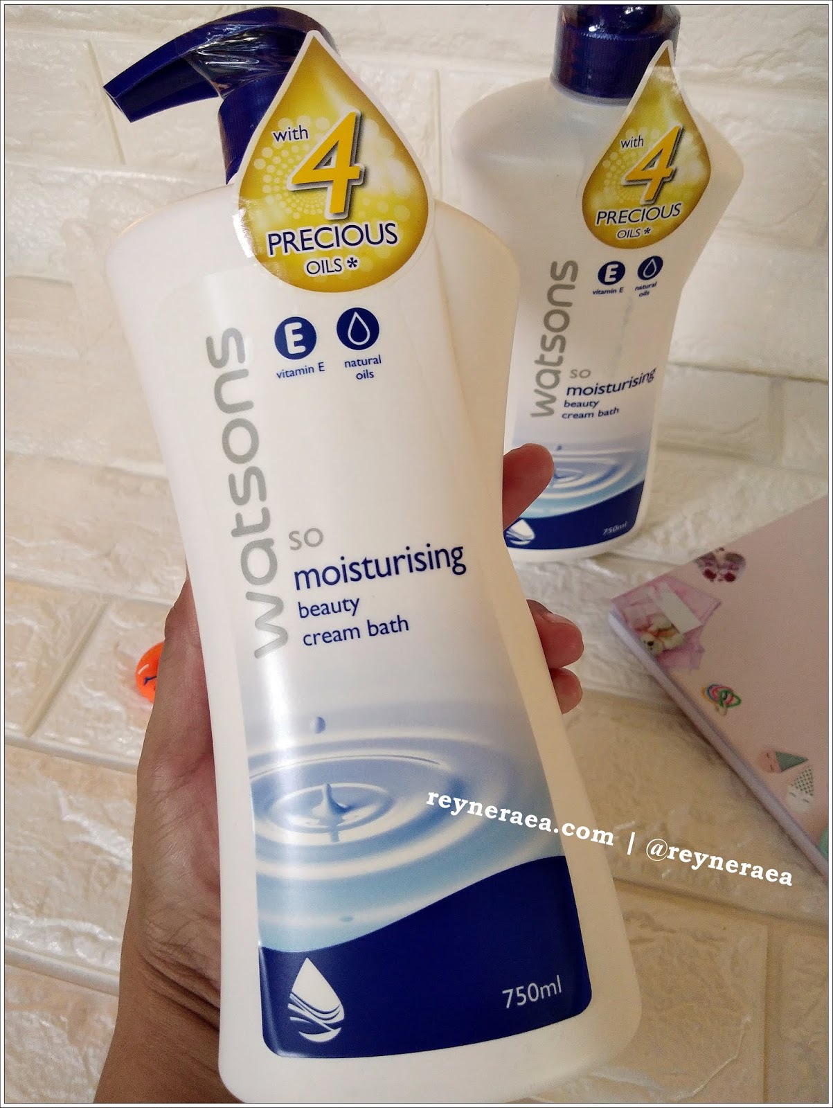 √Review Watsons So Moisturising Beauty Cream Bath