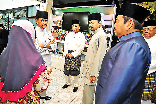 HM Sultan Brunei Surprise Visit to Brunei Islamic Religious Council