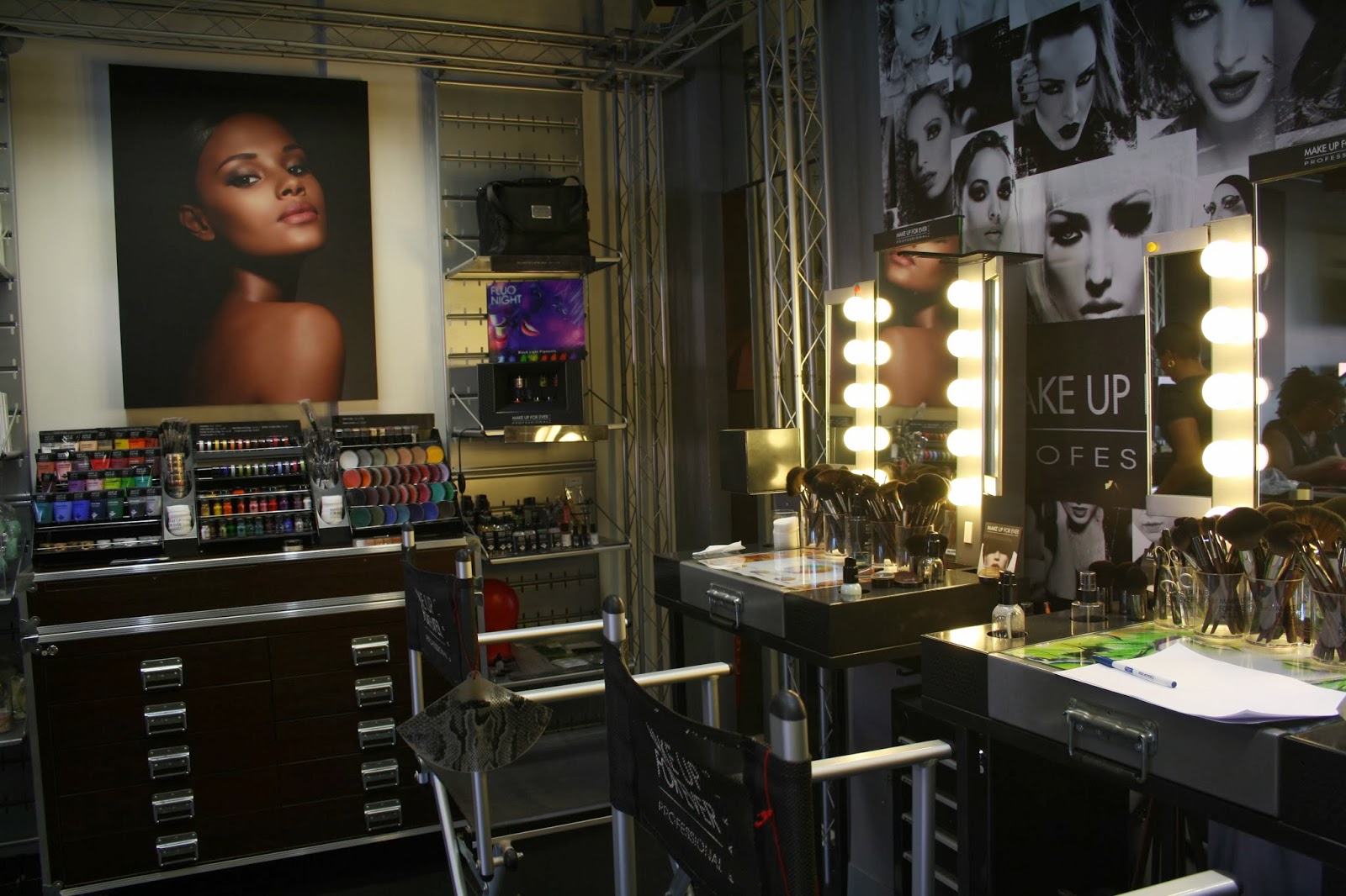 Beauté Pailletée: Mon cours d'auto-maquillage chez MAKE-UP FOR EVER ...