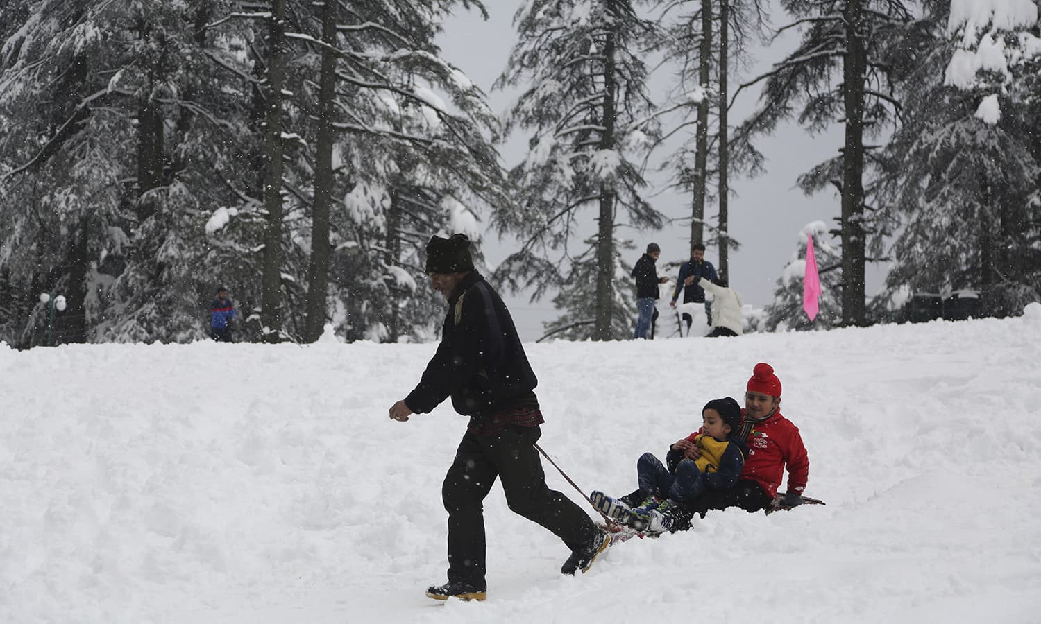 Kashmir in the wraps of snow