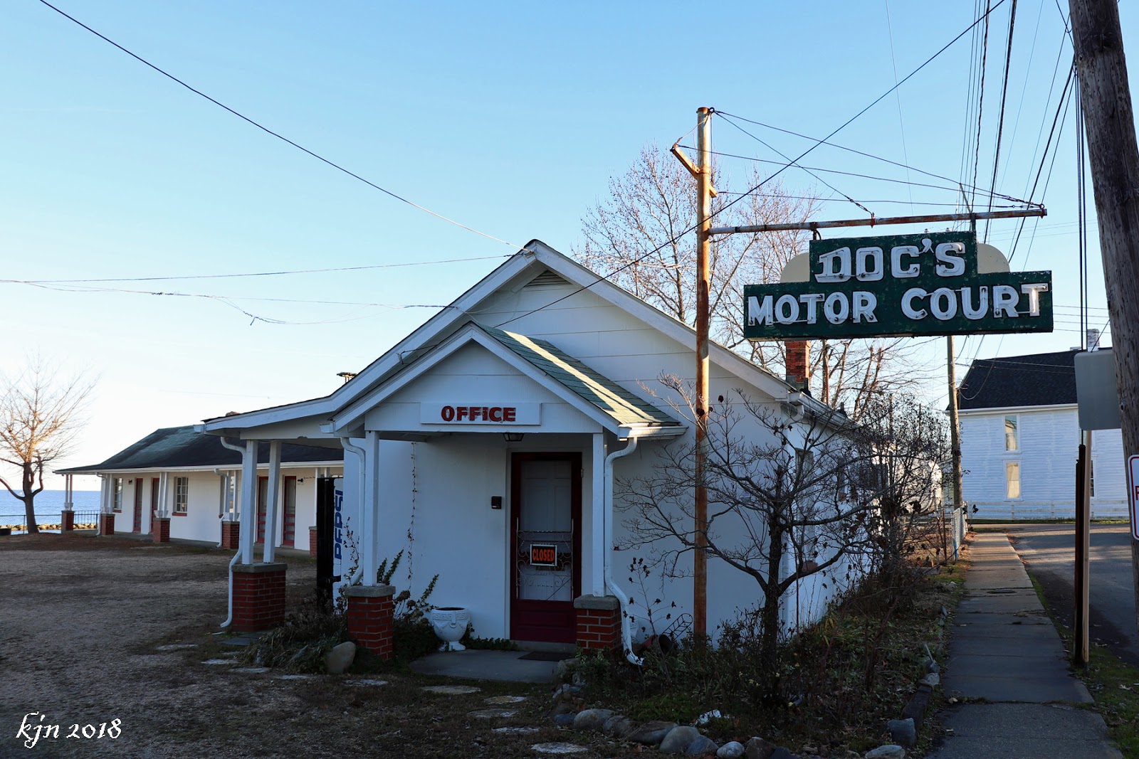 The Outskirts of Suburbia: Doc's Motor Court