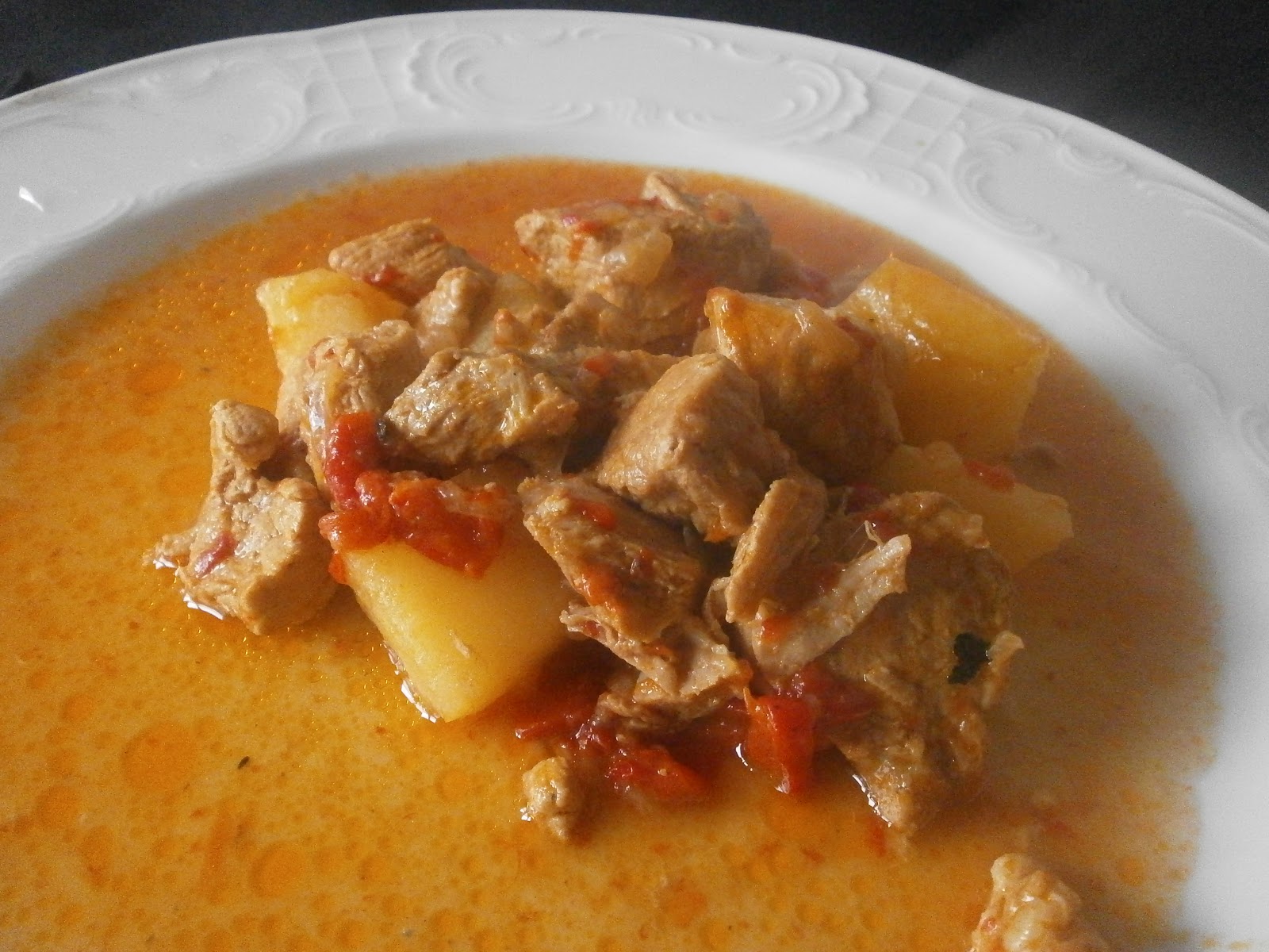 Tximitxurri: CERDO AL CHILINDRON