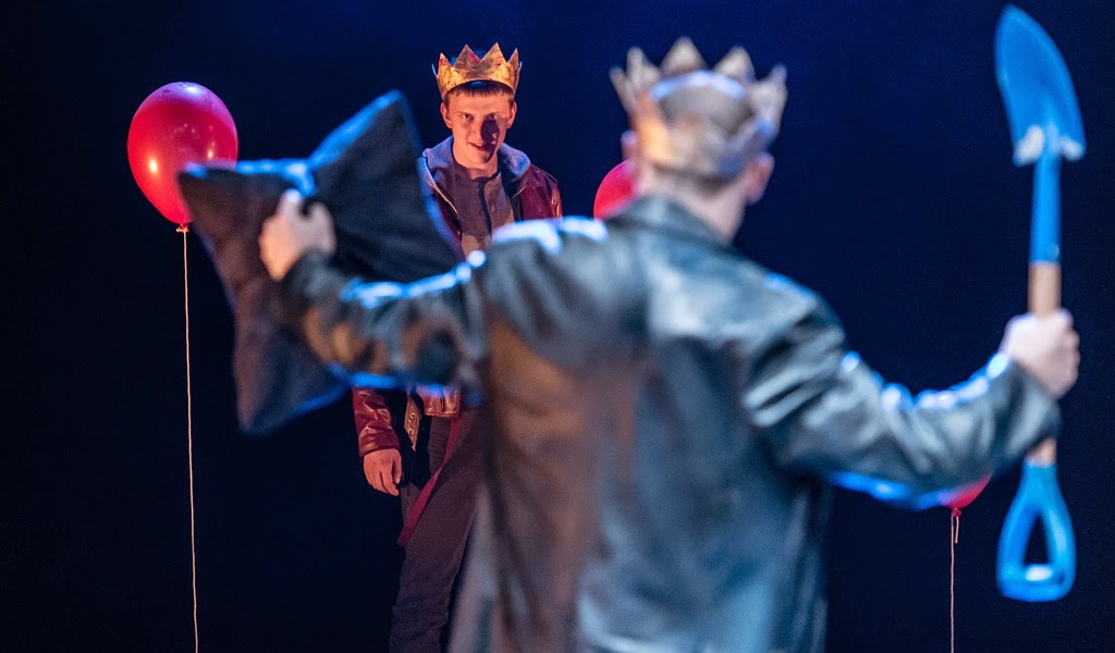 'Henry the Fifth' review or 'There'll be tears at bedtime!'