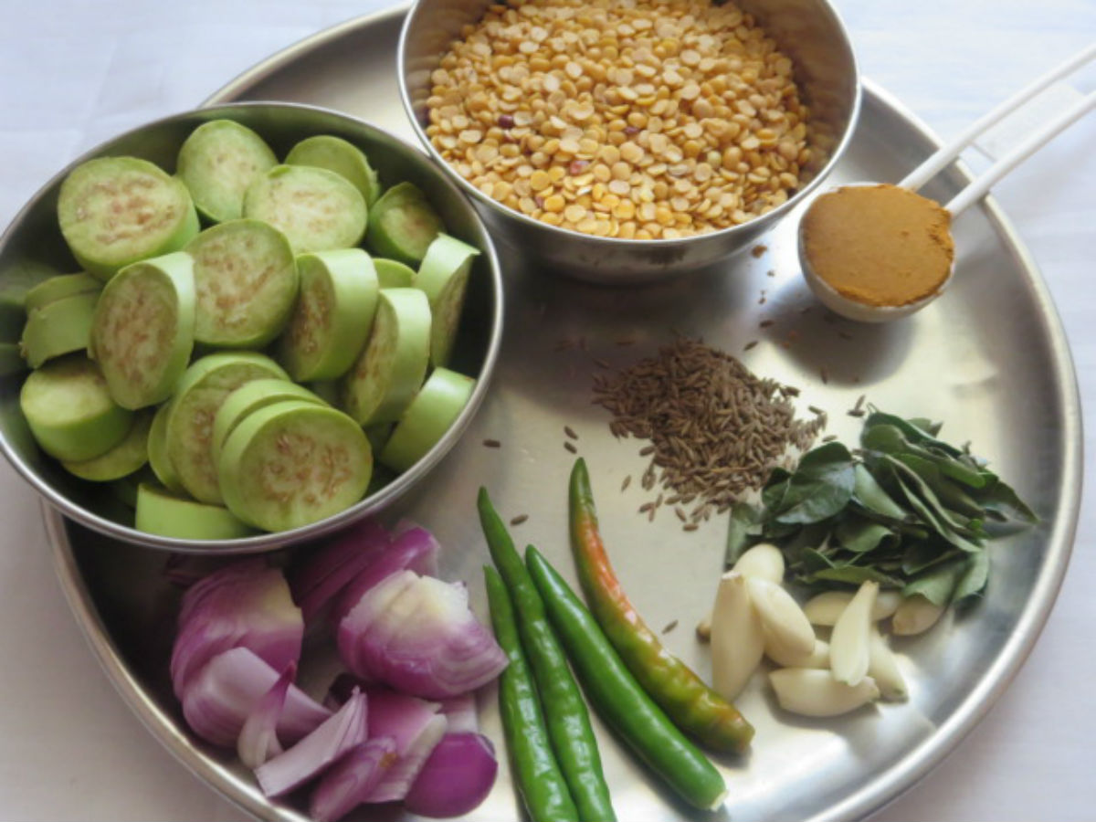 Dharwad Cooks: Badanekai Maseda Saaru ~ ಮಸೆದ ಬದನೆಕಾಯಿ ಸಾರು