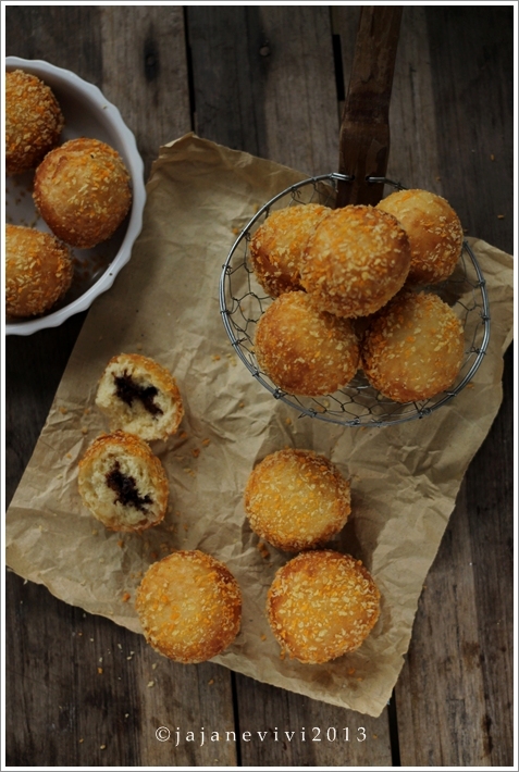 ROTI GORENG ISI COKLAT | resep masakan indonesia