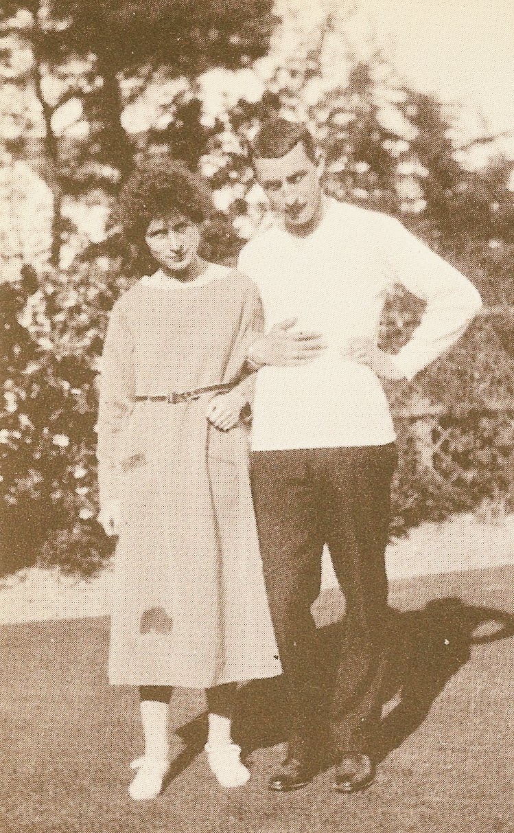 From Swerve of Shore to Bend of Bay: Paris Memoirs: Robert McAlmon