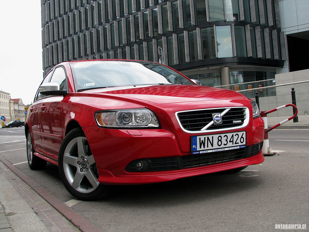 Volvo C30 R: Volvo S40 R - It May Look Like