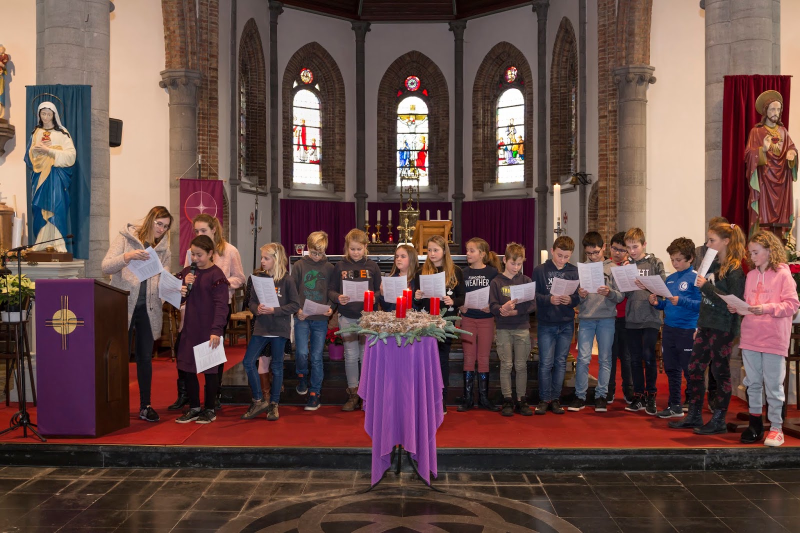 Levensbeschouwelijke 't Jonkerschooltje: Kerstviering in de kerk