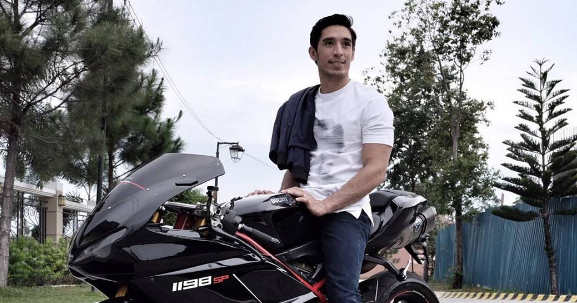 Mixed martial artist Ali Khatibi debuts in 'Double Barrel'