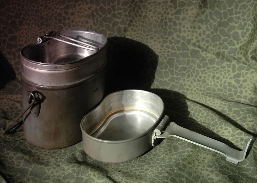 SURPLUS GEAR: German NVA Mess Tin