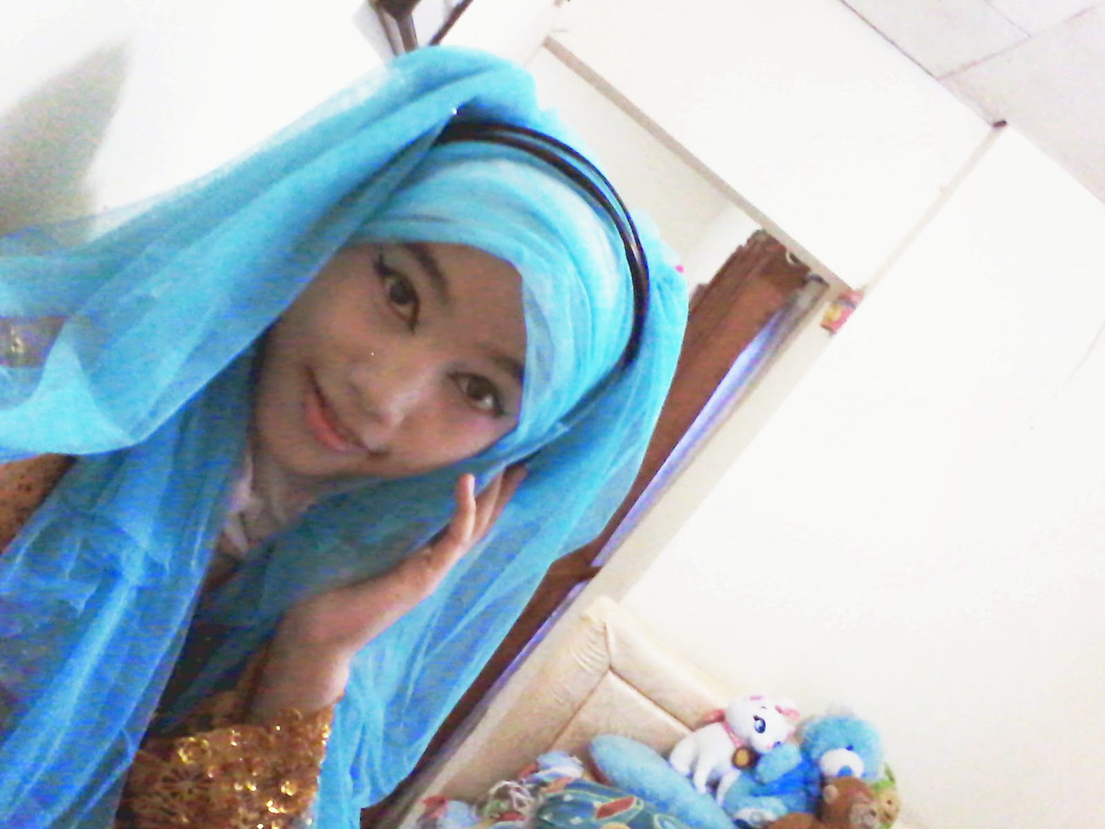 Muslim Cosplay: Hatsune Miku Hijab Cosplay Tutorial~