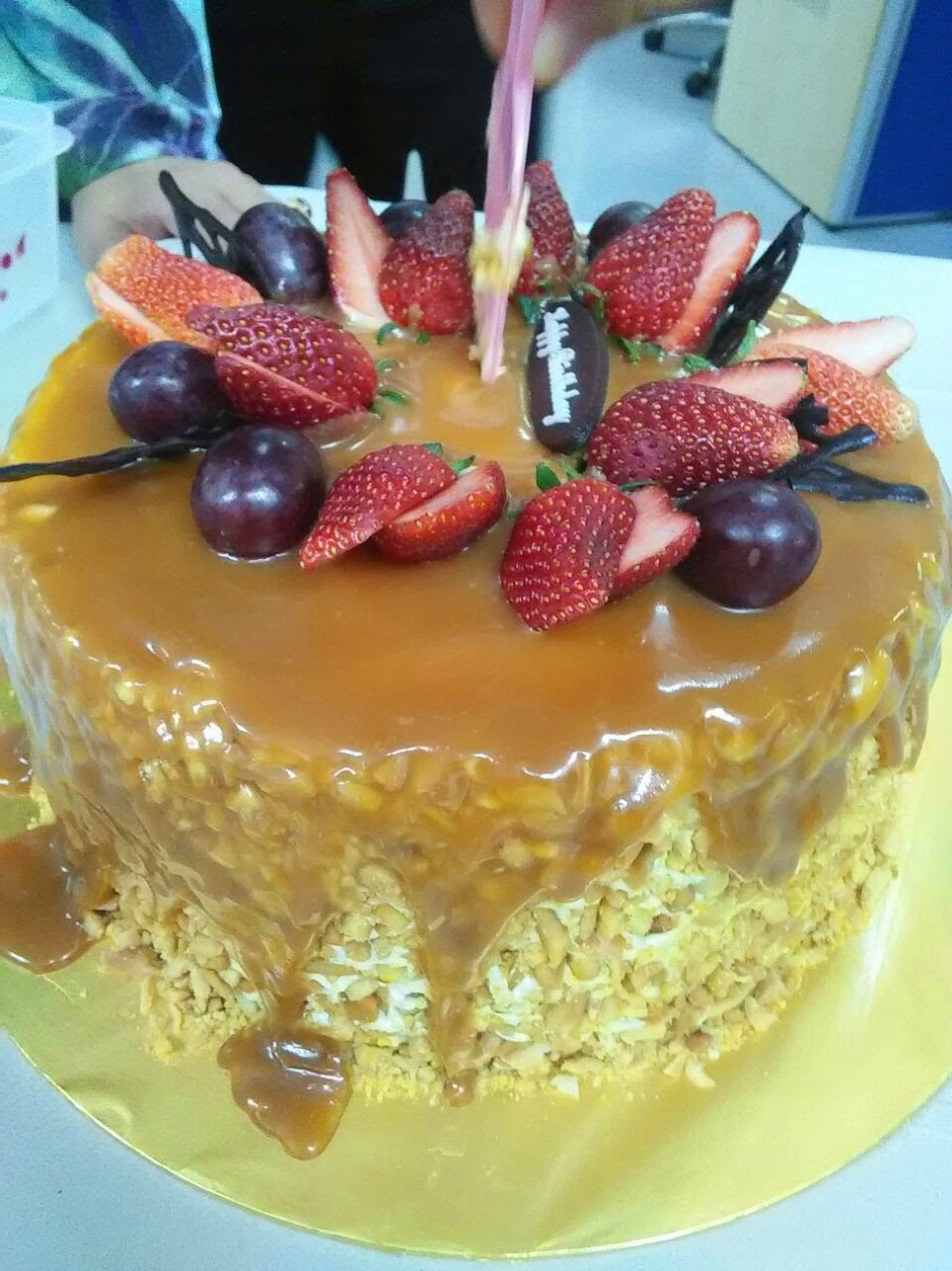 dunia kek dan pastry: KEK NUTTY CARAMEL