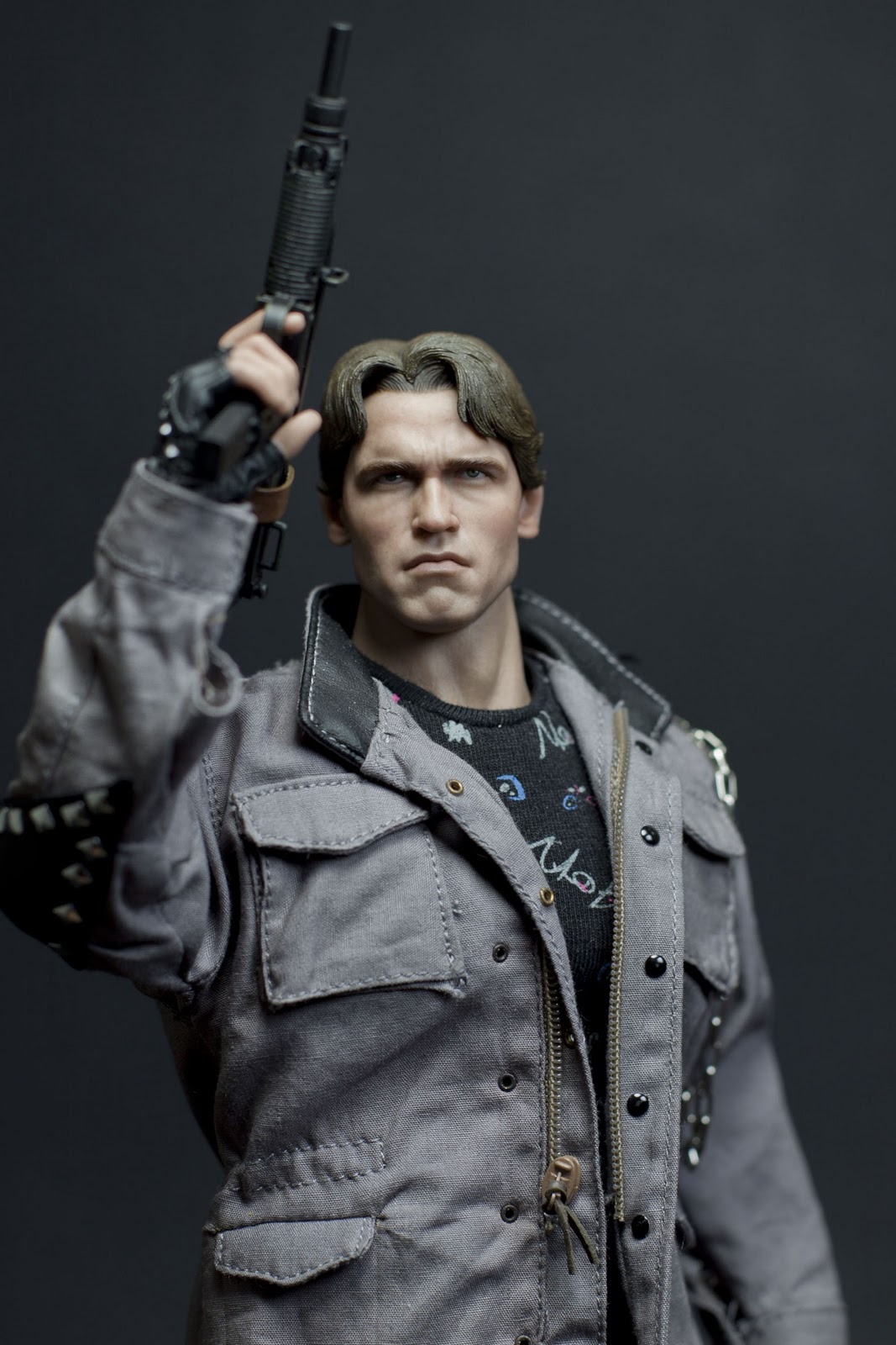 Doons Dungeon: Hot Toys T800 Terminator 1