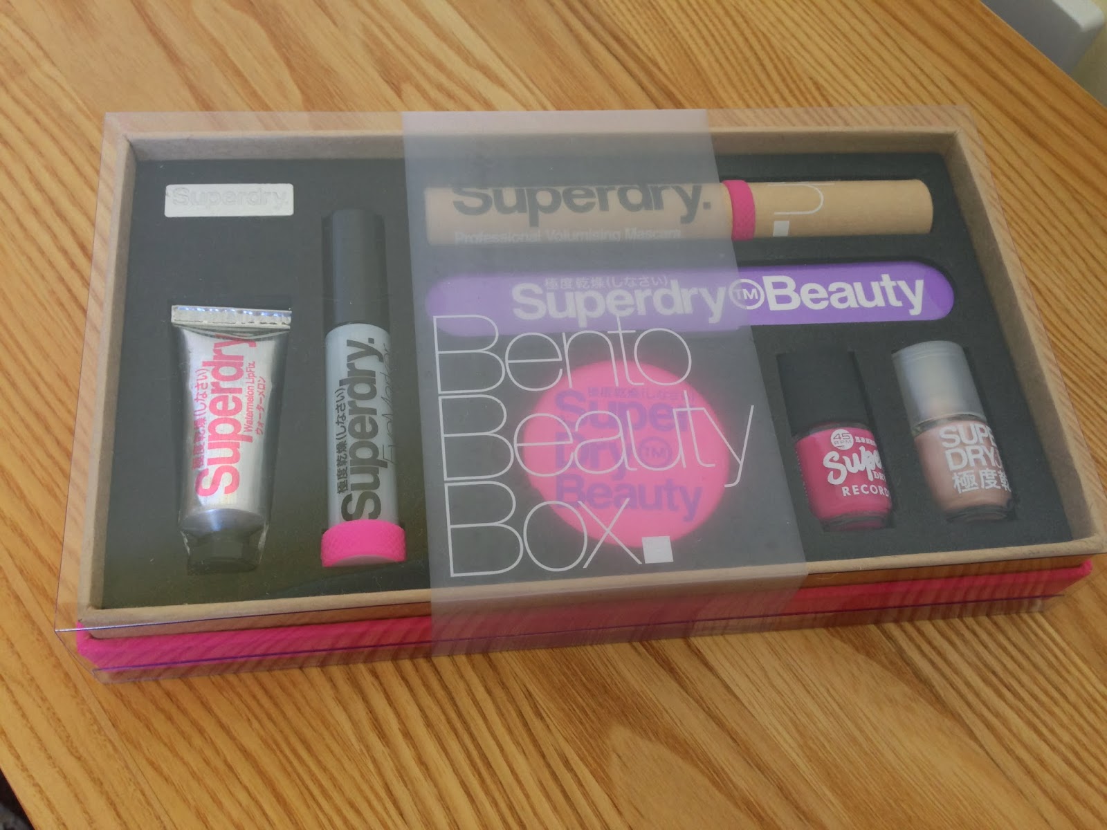 Brush up and Make-up!: Superdry Bento Beauty-Box