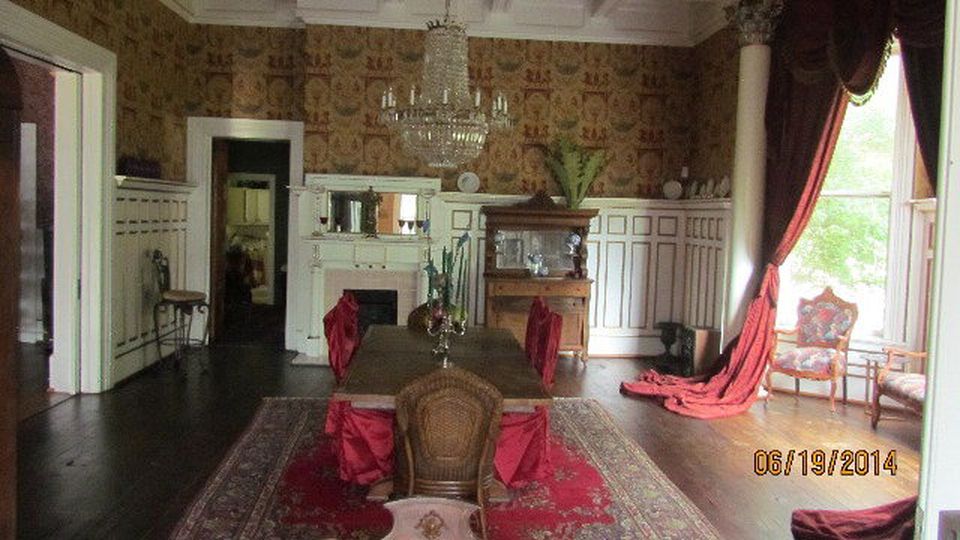 Sweet House Dreams: Brownstone Manor, 1870 Neoclassical Mansion in ...