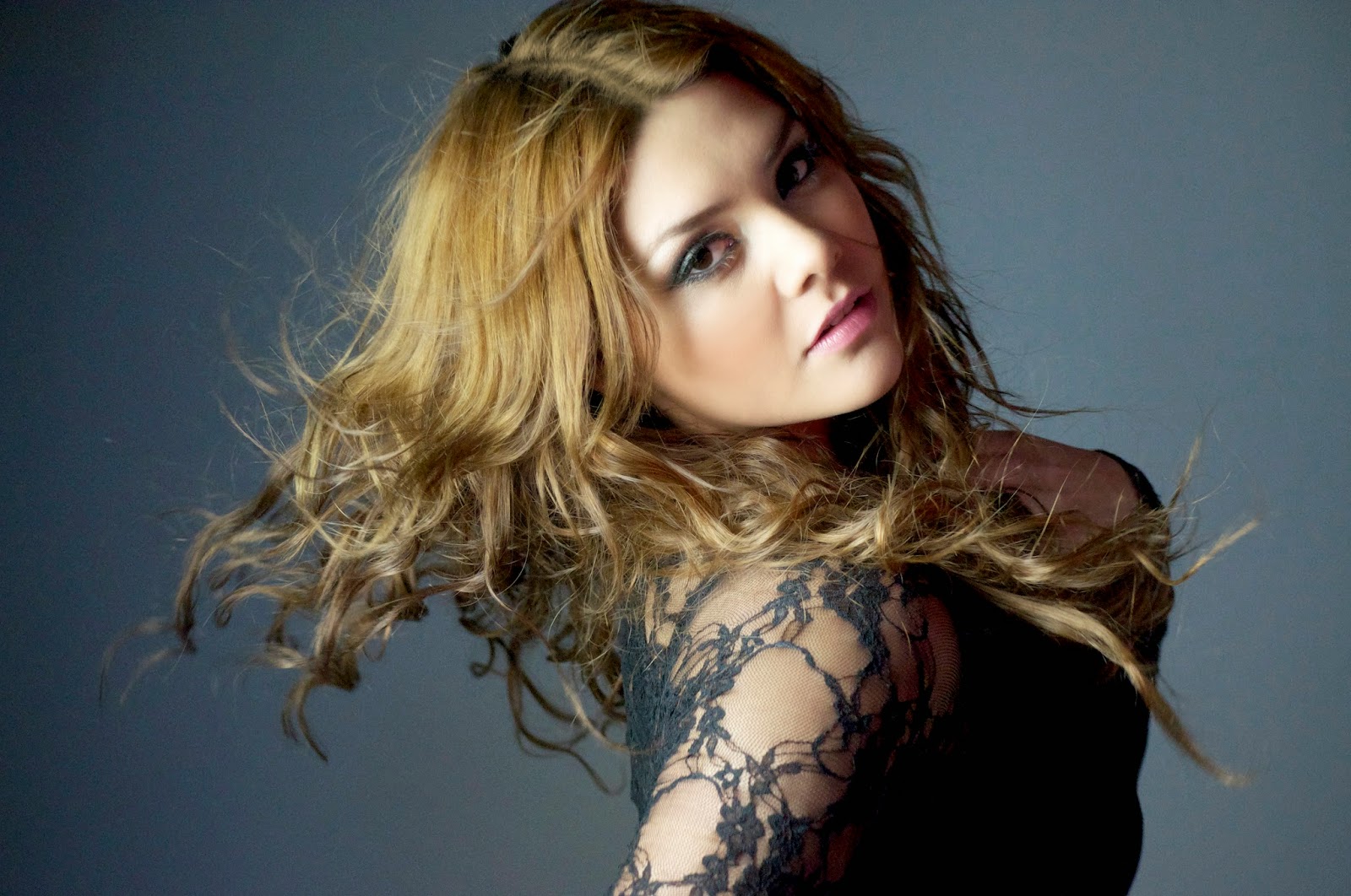 Que ha sido de Yuridia?. ~ La moda en los Famosos