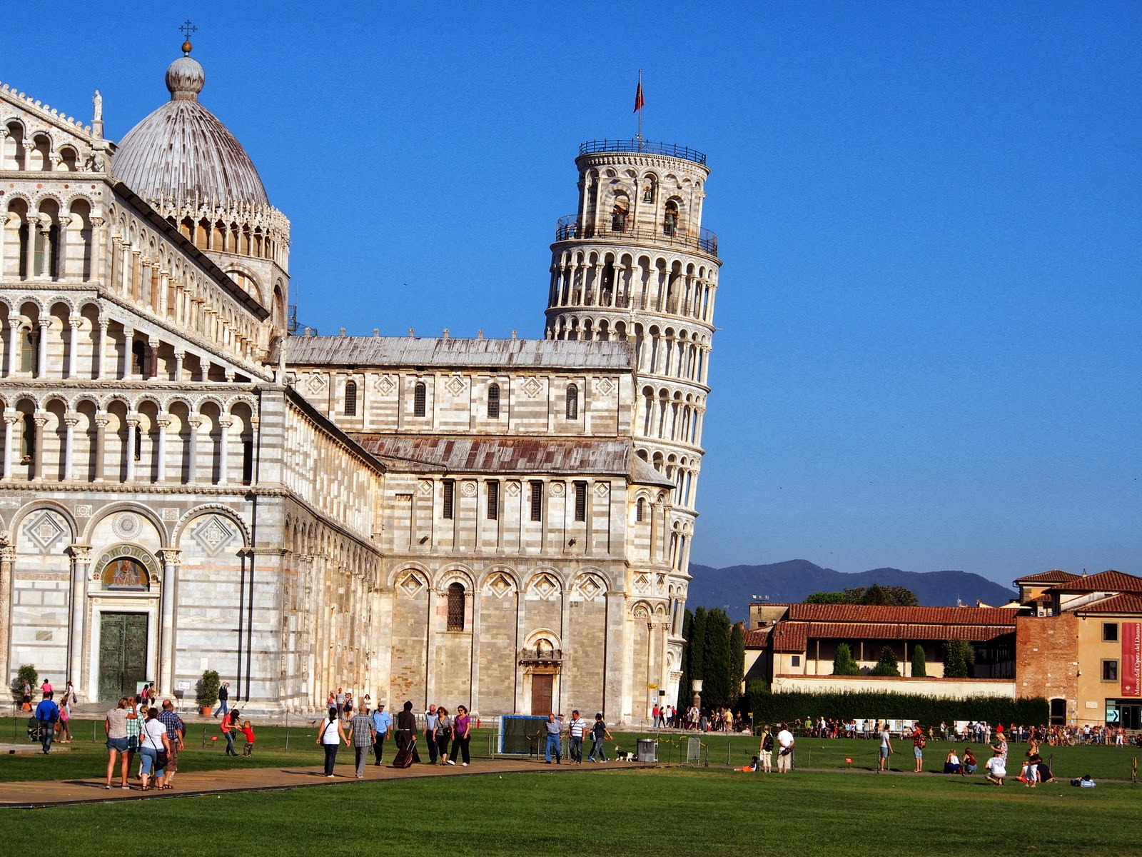 Around le globe: Florence & Pisa