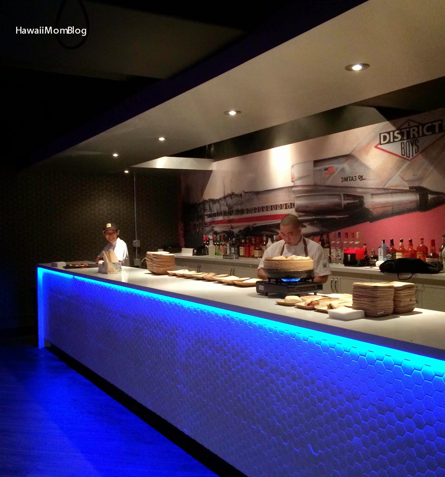 Hawaii Mom Blog: The District Nightclub - Honolulu's Newest Nightlife ...