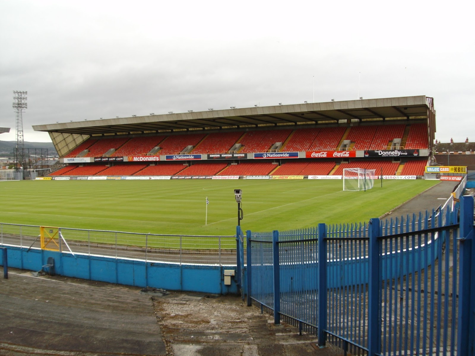Extreme Football Tourism: NORTHERN IRELAND: Linfield FC
