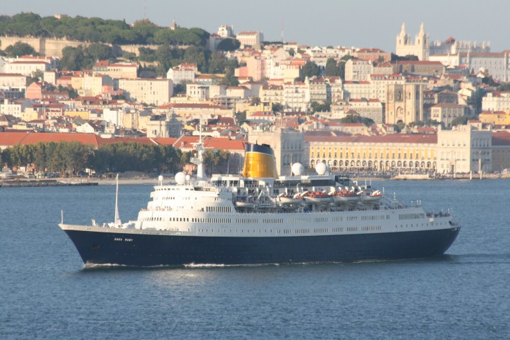 "SAGA RUBY" a classic beauty