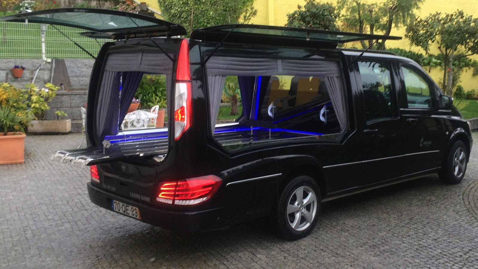 FUNERÁRIA MORGADO: NOVO CARRO FUNERÁRIO MERCEDES BENZ