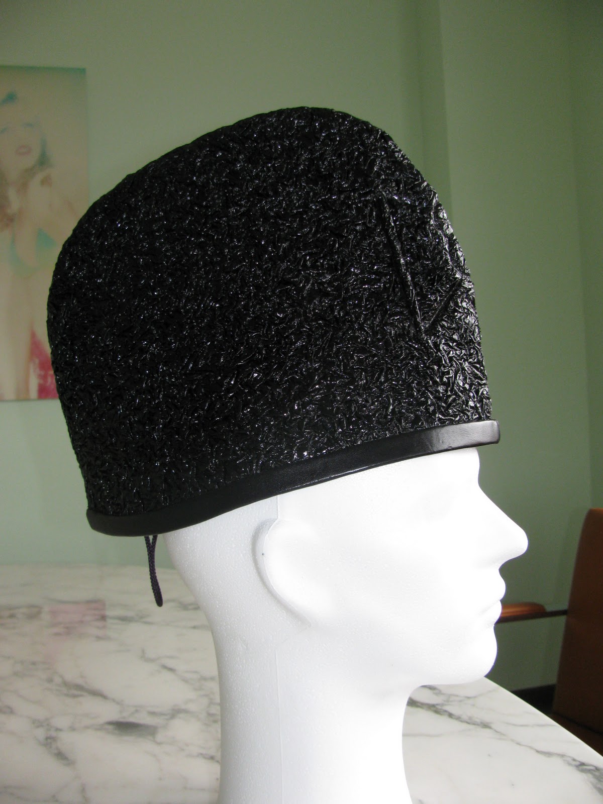 The Philippi Collection: Kanmuri (遠紋) and Eboshi (立烏帽子) - Headgear of ...