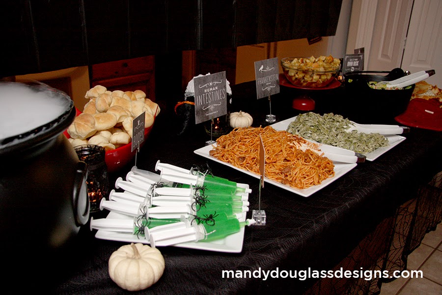 it will change your life: Spooky Dinner with Spooky Decor