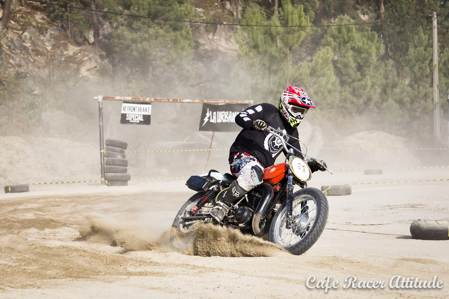 Cafe Racer Attitude: Dirt Track del Rosario (Fotos)