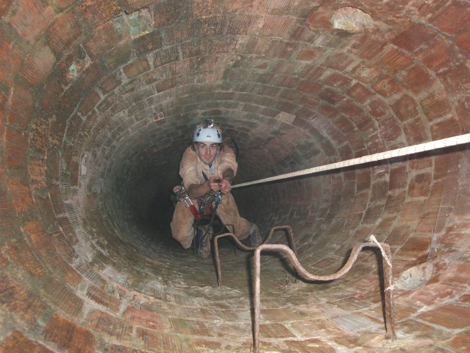 cavitats-subterrànies: RANKING PROVINCIAL DE POZOS NATURALES