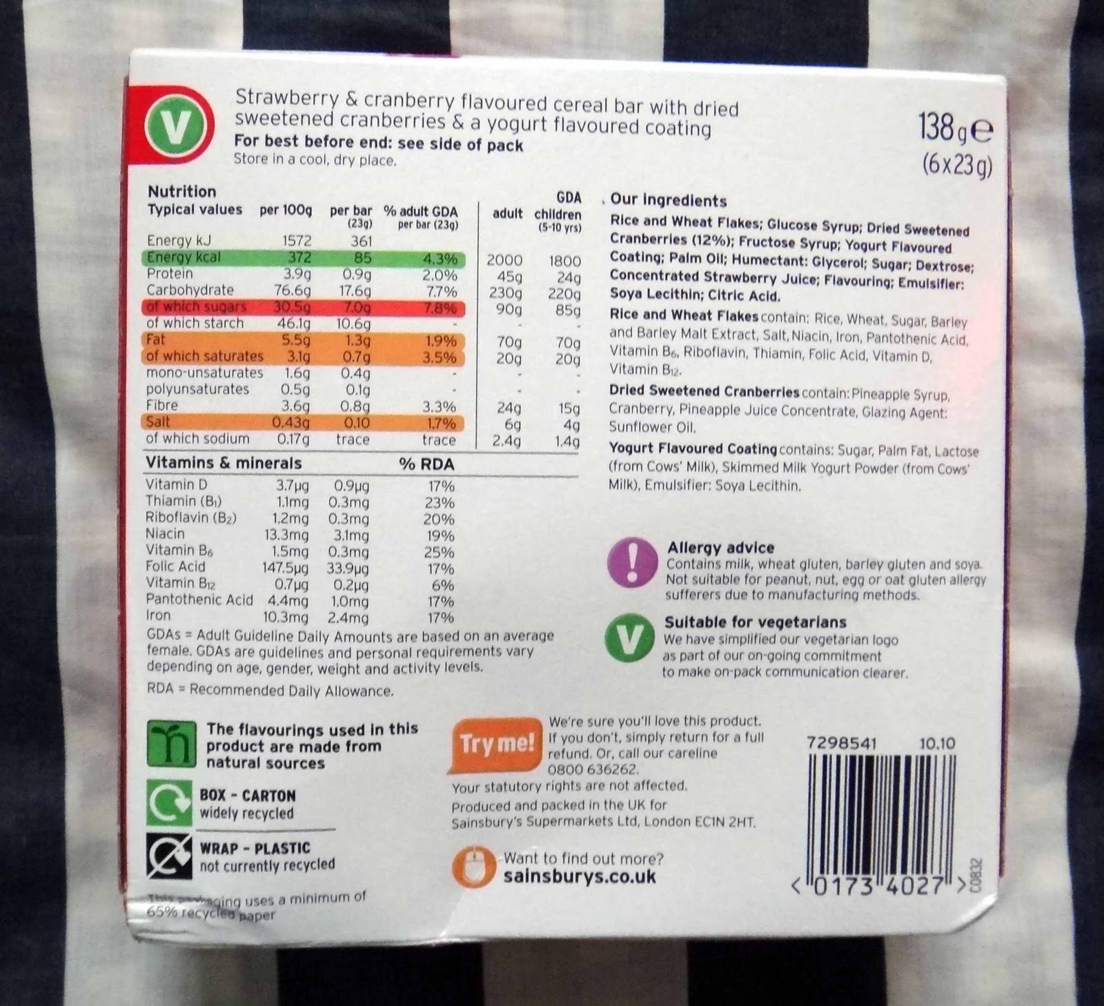 Supersupergirl's Food Reviews: Sainsbury's red berry balance cereal bars