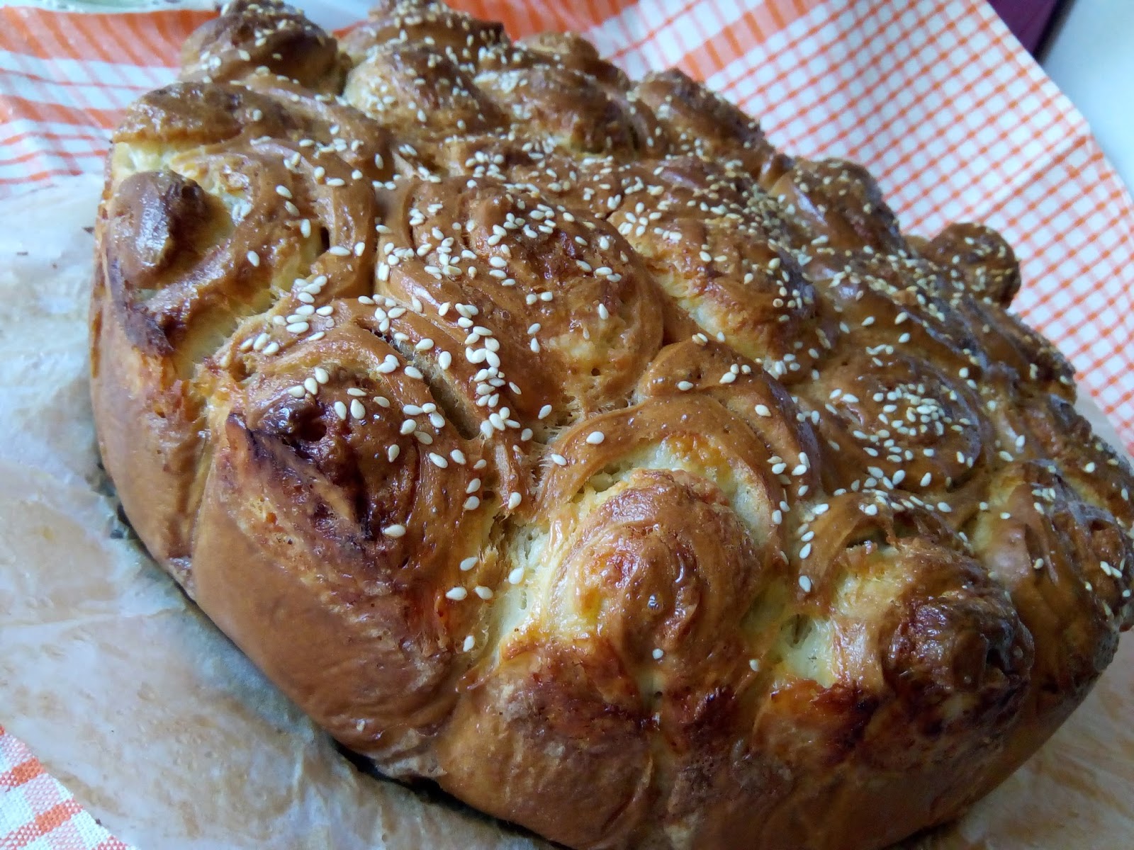 Hellena ...din bucataria mea...: Placinta bulgareasca cu cas de oaie