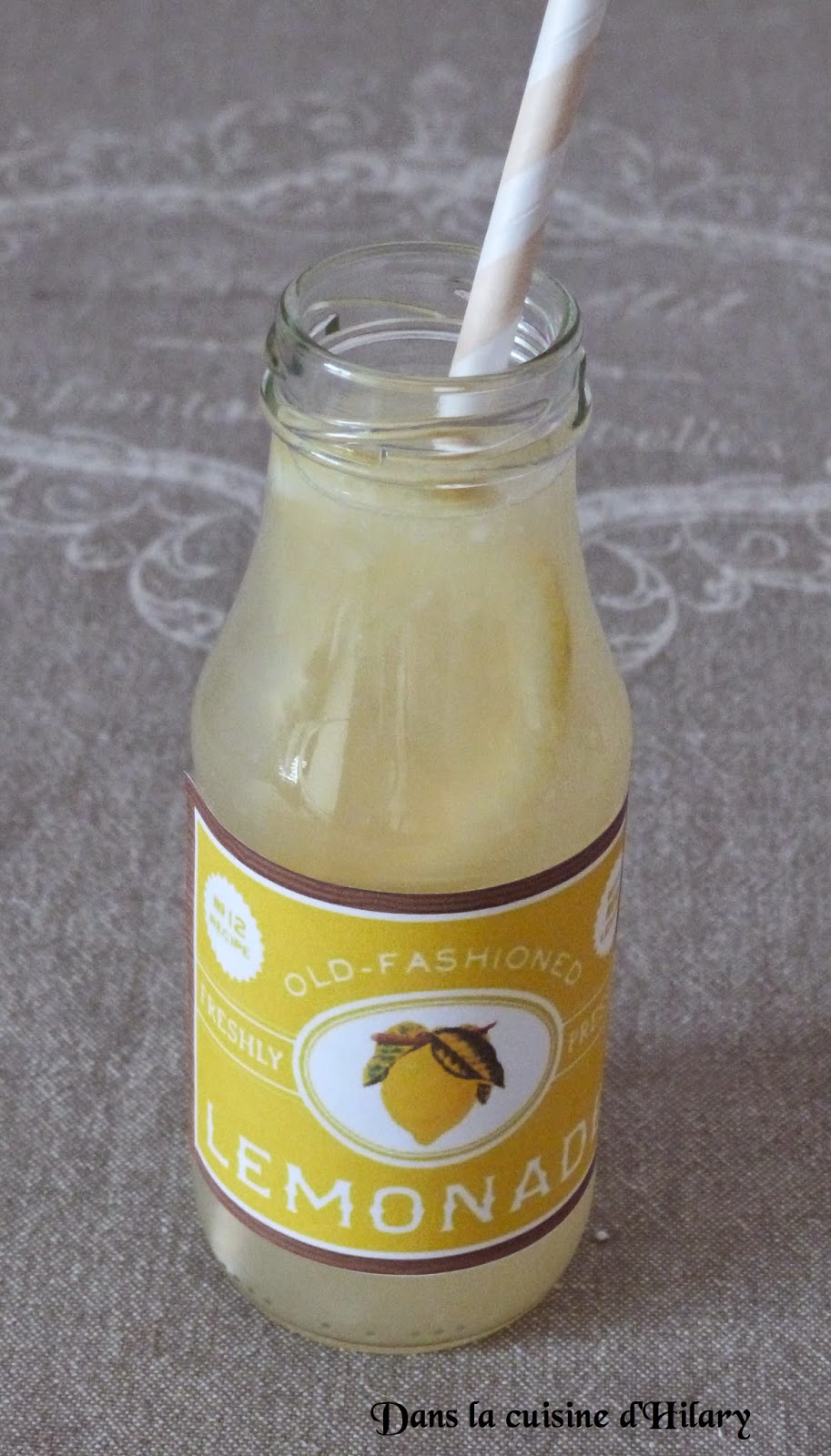 Dans la cuisine d'Hilary: Citronnade traditionnelle / Traditional lemonade