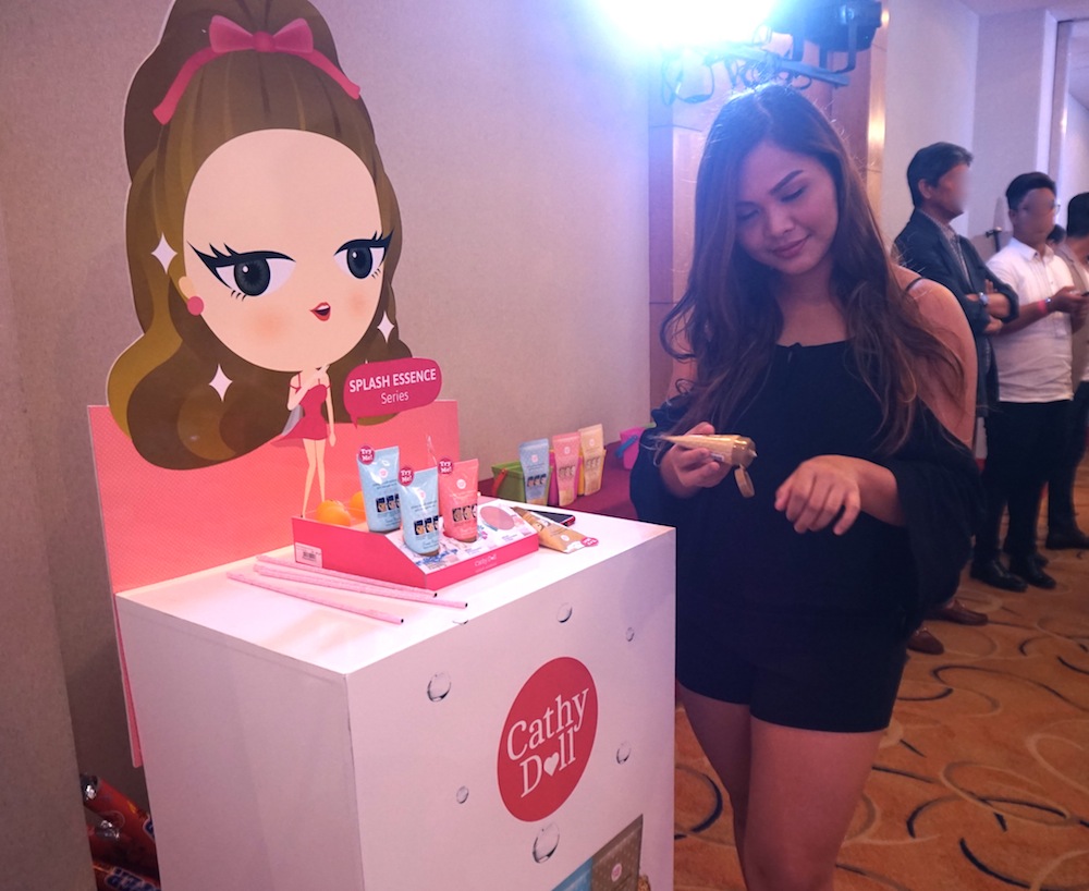 Cathy Doll Arrives in the Philippines!