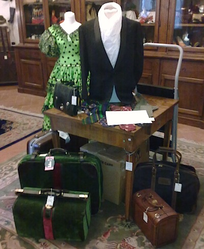 Anna Rontani's wardrobe exhibition and auction