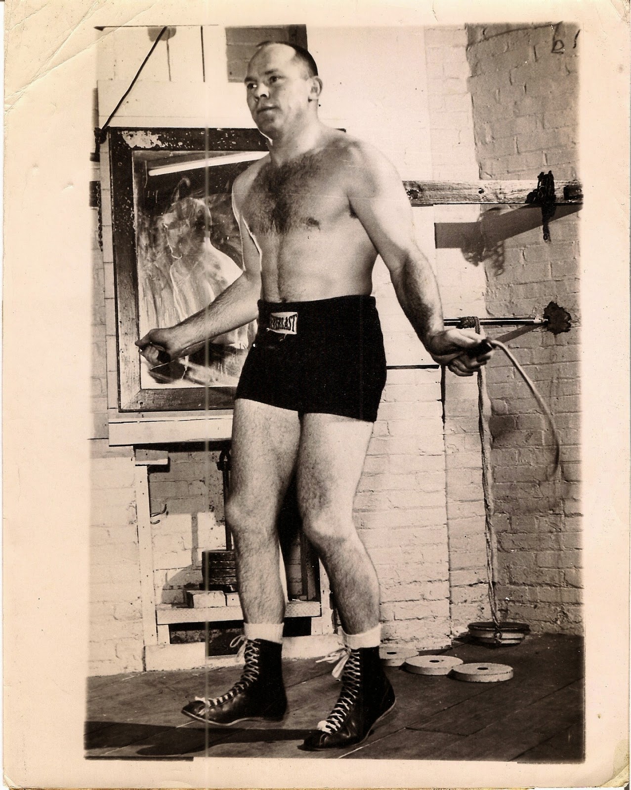 silvium antiques: 1950s Press Photo pete rademacher Boxer