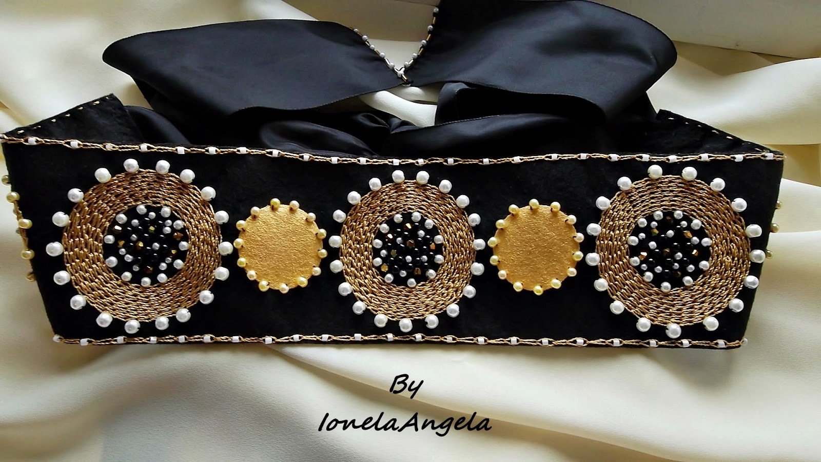 Detaliile fac diferenta: Brau/Cordon lat "Golden circles",REZERVAT