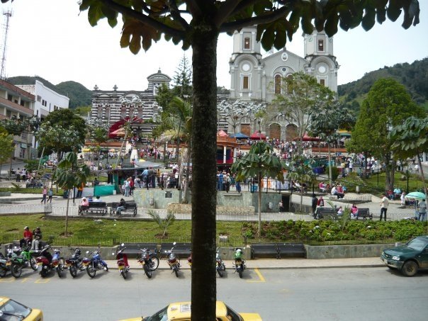 Por Antioquia… Yarumal y sus Yarumos! ~ @MaestroPerez