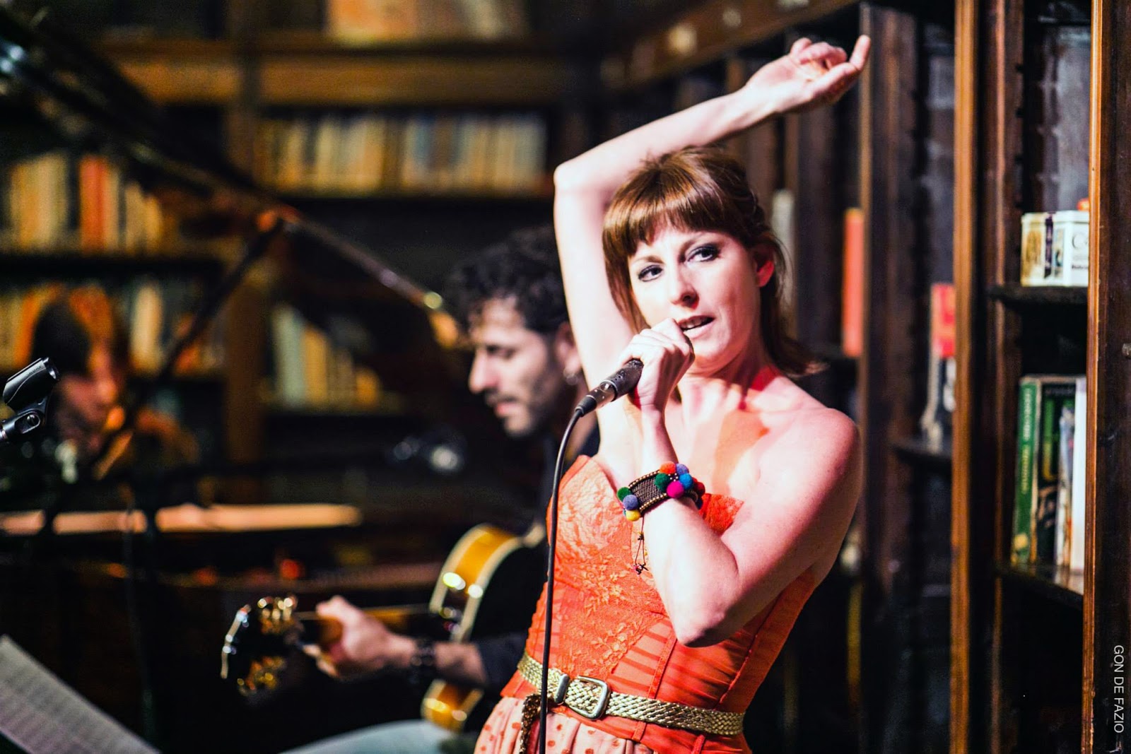 LA LETRA TAL VEZ: ENTREVISTA LITERARIA A LA ACTRIZ DALIA ELNECAVÉ