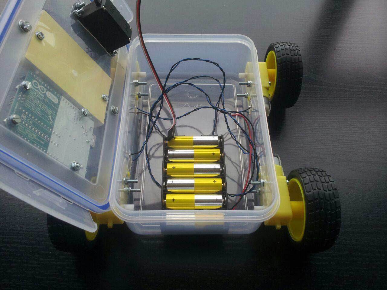 Antonio Vallecillos: Arduino Robot v09 Tupperbot (I)