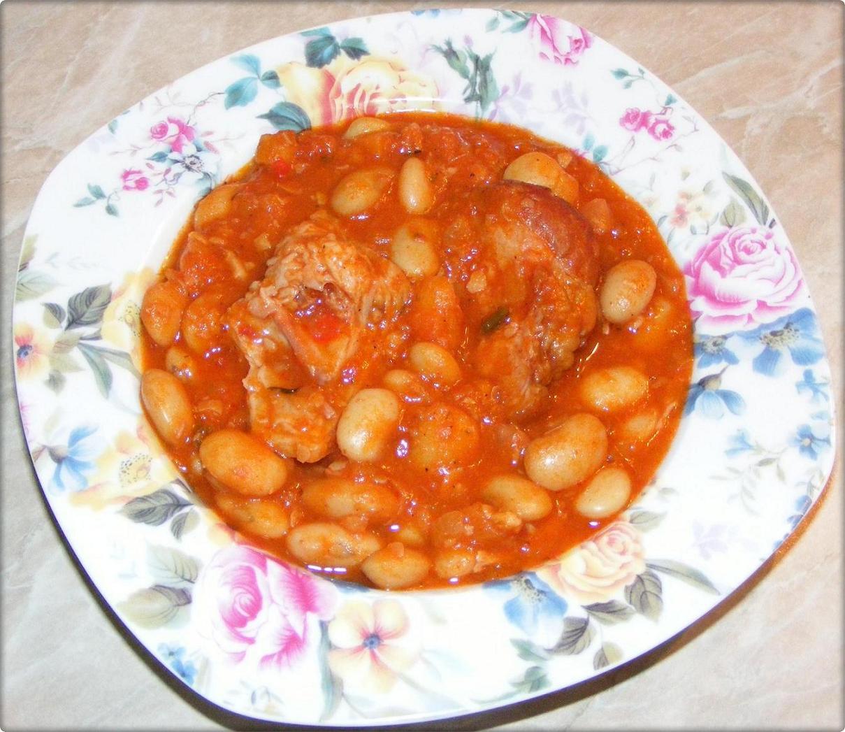 Fasole cu ciolan Retete mancare de fasole cu ciolan afumat ...