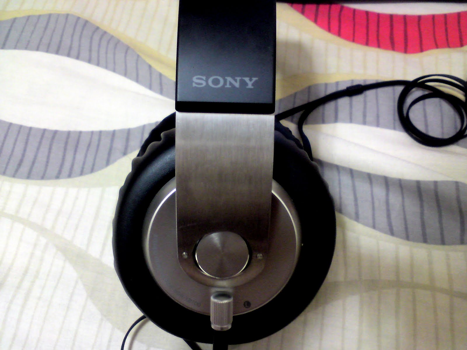 The Hunt For Audio Perfection: The Sony MDR XB 700 Extra Bass Stereo ...